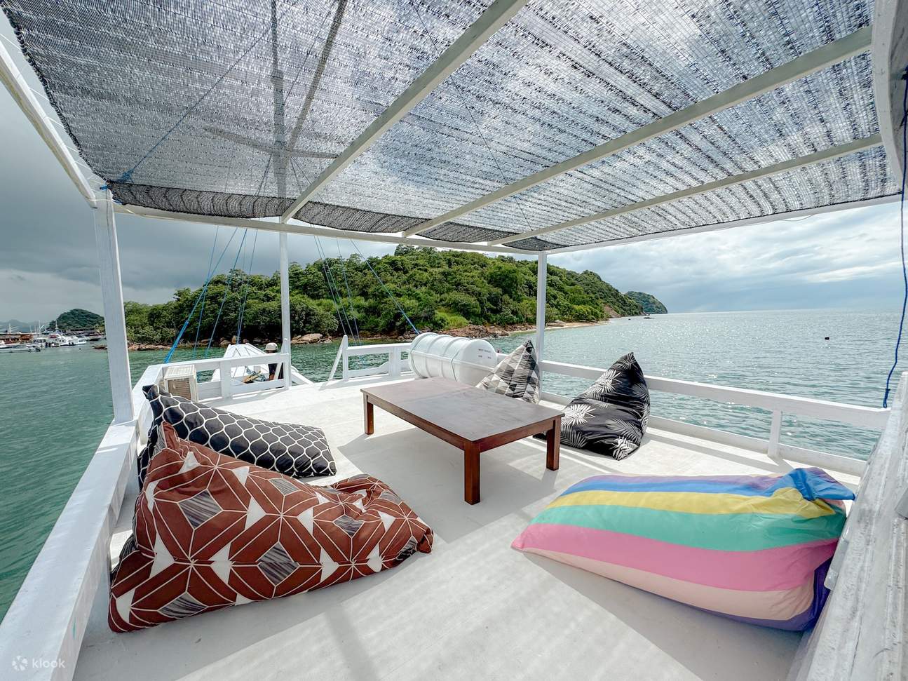 Deden Putra Phinisi Sailing Komodo Liveaboard Labuan Bajo - Klook Malaysia